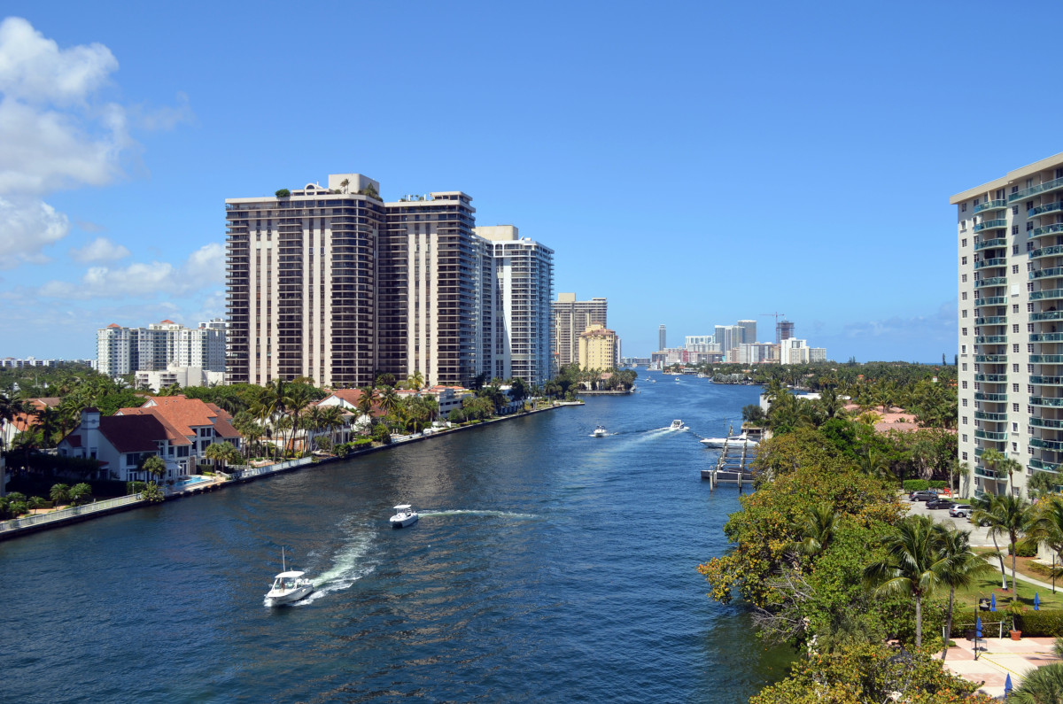 Commercial Real Estate - Laura Graves, P.A.