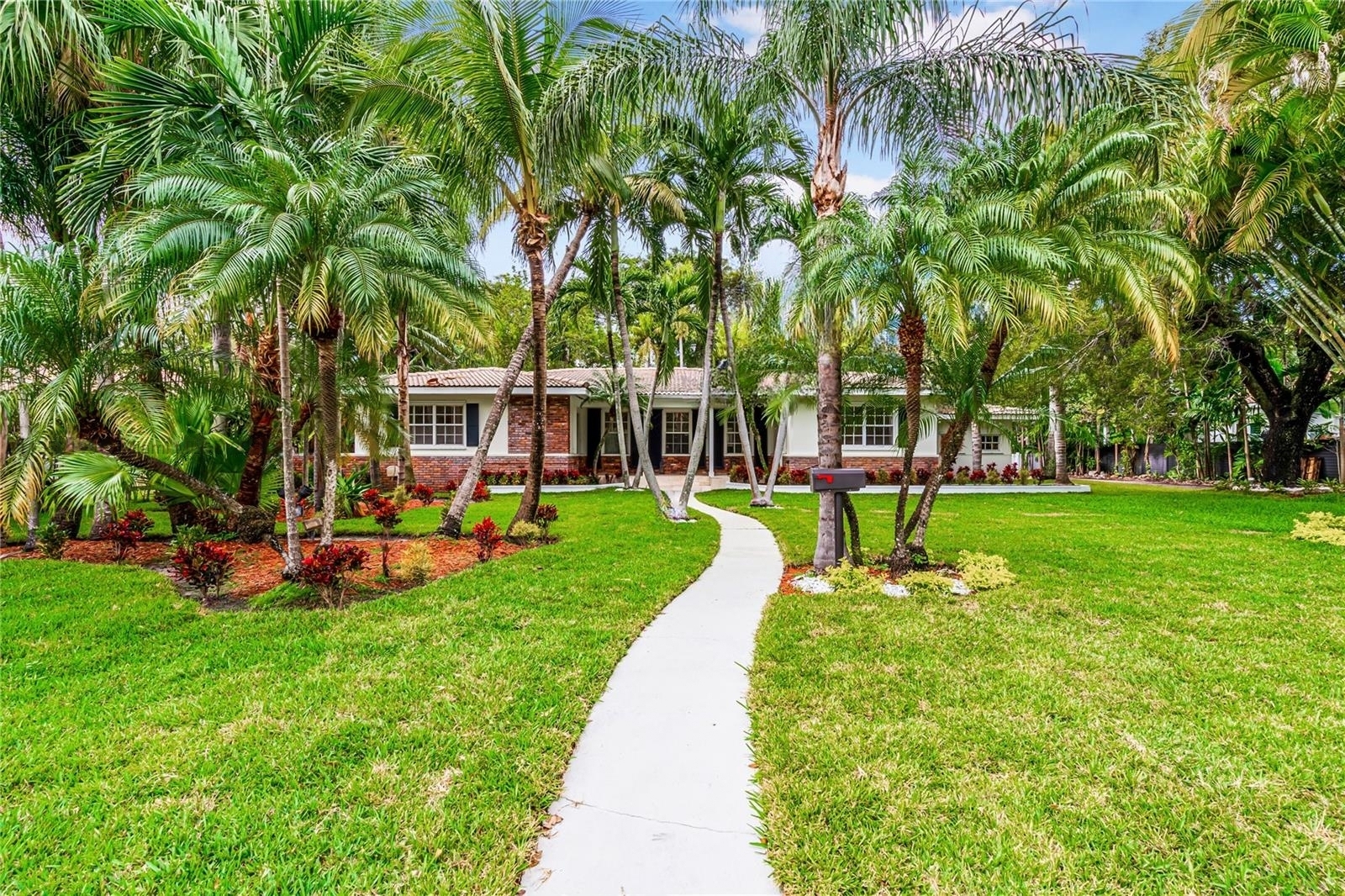 The Rich Heritage of Bay Point, Miami: Where History Meets Modern ...